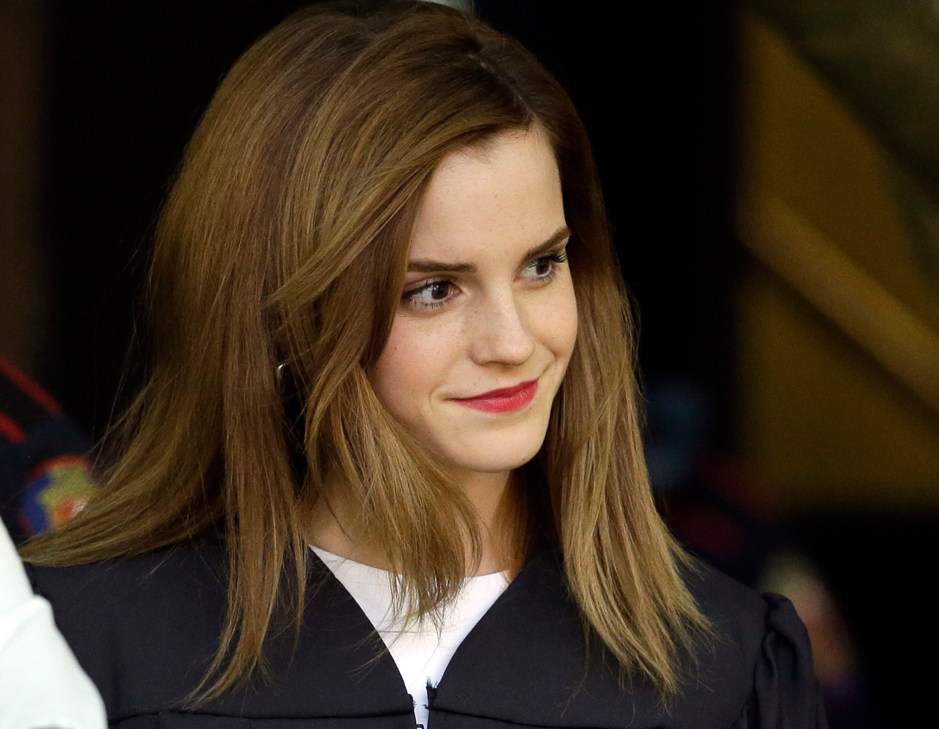 Emma Watson Shoulder Length Hair